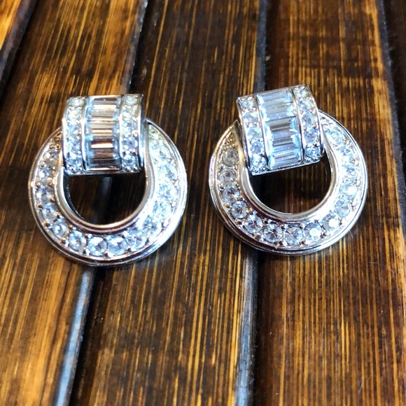 Avon | Jewelry | Vintage Avon 985 City Lights Earrings Euc | Poshmark